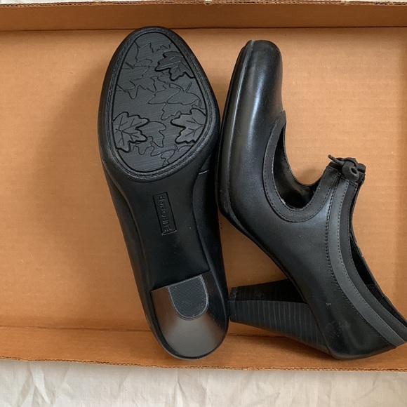 Eurostep | Shoes | Eurostep Leather Mary Janes | Poshmark